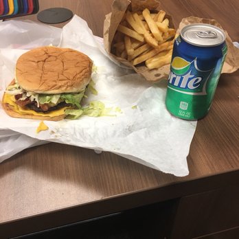 PEE WEE’S SNACK SHACK - Updated September 2025 - 16 Photos & 12 Reviews ...