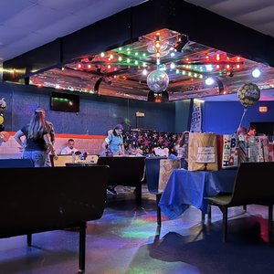 PALM BEACH SKATE ZONE - 33 Photos & 38 Reviews - 8125 Lake Worth Rd ...