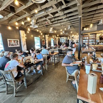 TRUTH BBQ - Updated August 2024 - 1945 Photos & 1038 Reviews - 110 S ...