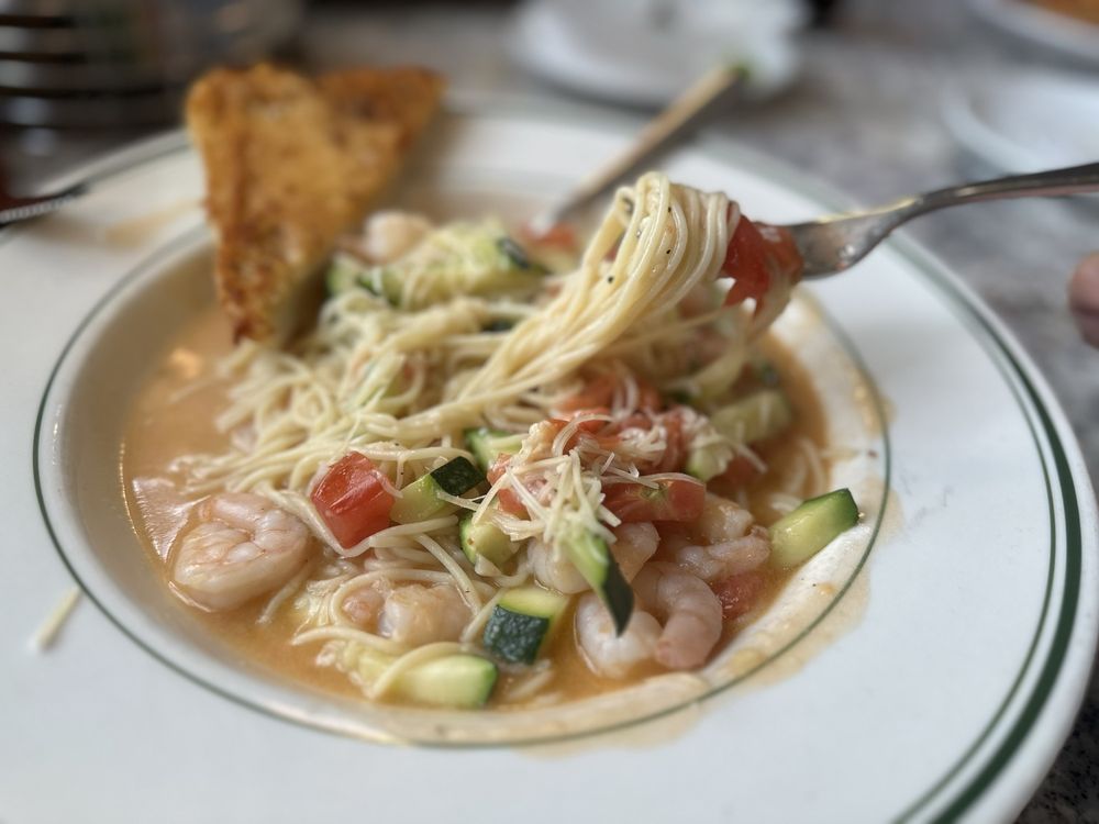 ELLI’S GREAT AMERICAN RESTAURANT - Updated April 2025 - 421 Photos ...