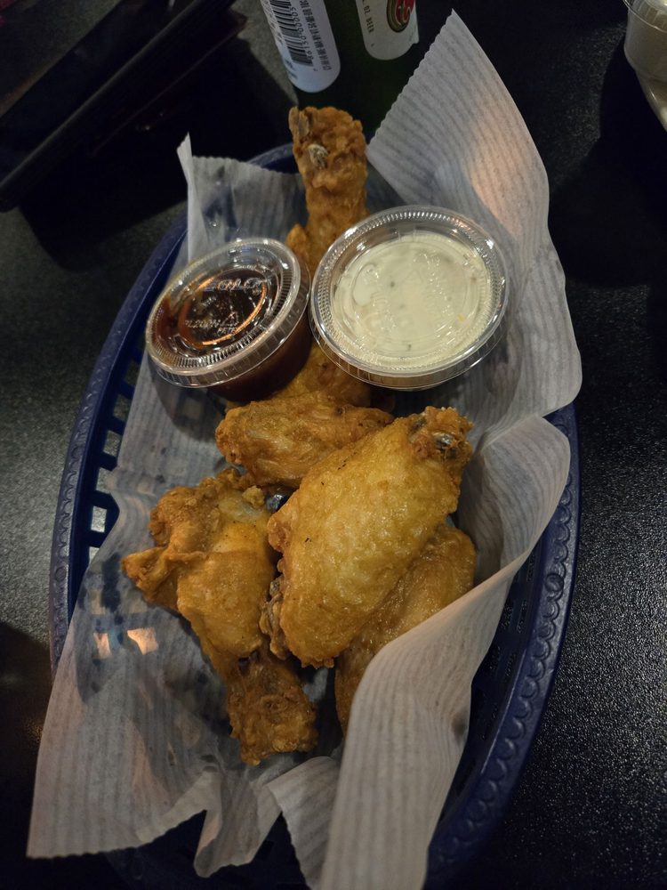 VALMY HAPPY HOUR - Updated July 2025 - 20 Reviews - 4418 Whitefish Bay ...