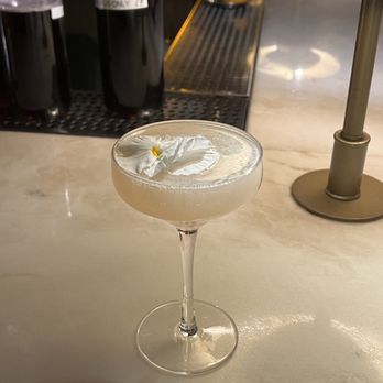 BAR LIS - Updated November 2024 - 394 Photos & 268 Reviews - 1541 ...