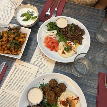 MEZZA THYME - Updated October 2025 - 95 Photos & 98 Reviews - 20 E Cota ...