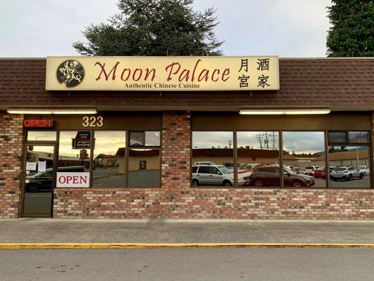 MOON PALACE - Updated January 2025 - 41 Photos & 66 Reviews - 323 E ...