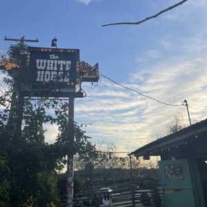 THE WHITE HORSE - 197 Photos & 390 Reviews - 500 Comal St, Austin, TX ...