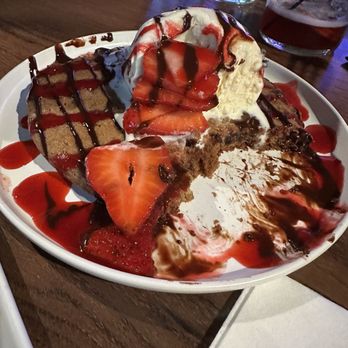 PI BAR - Updated January 2026 - 413 Photos & 196 Reviews - 18879 N ...