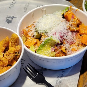 PIADA ITALIAN STREET FOOD - Updated December 2024 - 98 Photos & 108 ...