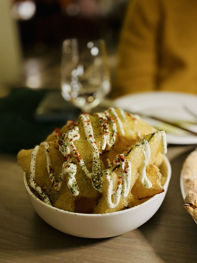 DAPHNE - Updated December 2025 - 212 Photos & 52 Reviews - 67 Richmond ...