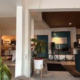 GINDI THAI - Updated January 2026 - 561 Photos & 700 Reviews - 4017 W ...