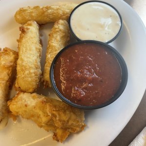 PTS FAMILY RESTAURANT - 44 Photos & 74 Reviews - 501 S Broadway St, Oak ...