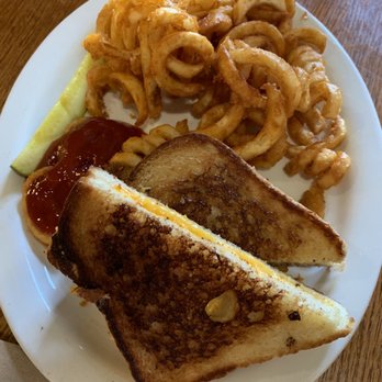 JOLLY INN - Updated November 2025 - 41 Photos & 41 Reviews - 8019 M-77 ...