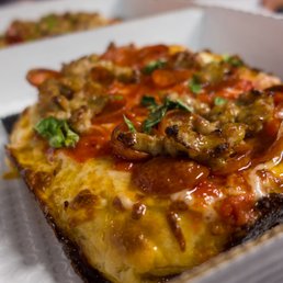 PIZZA PAYAA - BLOOMINGTON - Updated July 2025 - 66 Photos & 79 Reviews ...