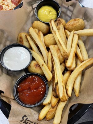 CHUCK E. CHEESE - Updated December 2025 - 32 Photos & 45 Reviews ...