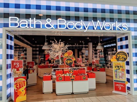 BATH & BODY WORKS - Updated January 2026 - 15 Photos - 6401 Bluebonnet ...