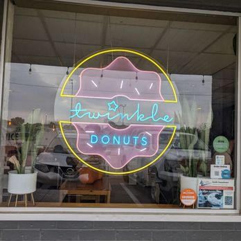 TWINKLE DONUTS - Updated October 2024 - 226 Photos & 145 Reviews - 5401 ...