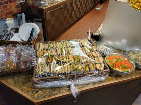 CITY TOWER CAFE - Updated May 2024 - 35 Photos & 27 Reviews - 333 City ...