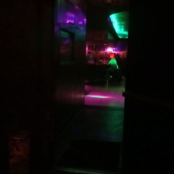 FOOTSIE’S - Updated October 2025 - 128 Photos & 347 Reviews - 2640 N ...