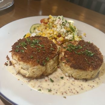 BUCK & RIDER - Seafood Restaurant - 4225 E Camelback Rd, Phoenix ...