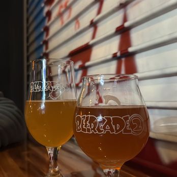 BEERCADE 2 - Updated October 2025 - 66 Photos & 35 Reviews - 1423 S ...