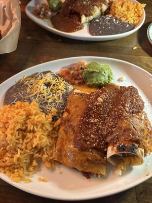 RED AGAVE - Updated October 2025 - 19 Photos & 19 Reviews - 211 ...