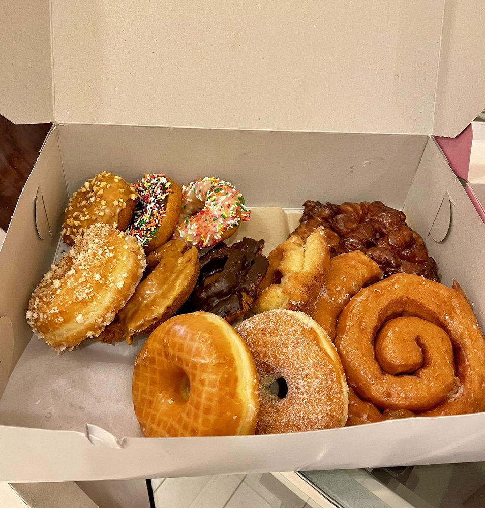 HAPPY DONUTS - Updated January 2026 - 128 Photos & 228 Real Reviews ...