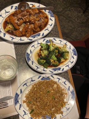 CHINATOWN INN - Updated December 2024 - 177 Photos & 302 Reviews - 520 ...