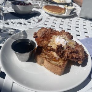 COURTSIDE KITCHEN - 34 Photos & 28 Reviews - 1615 Rogers Rd, Fort Worth ...