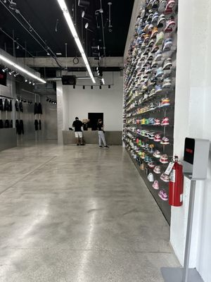 FLIGHT CLUB - Updated December 2025 - 53 Photos & 23 Reviews - 3910 NE ...