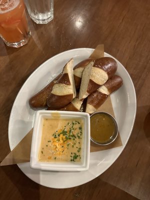 BEERTOWN - Updated December 2025 - 27 Photos & 19 Reviews - 12 Fairview ...