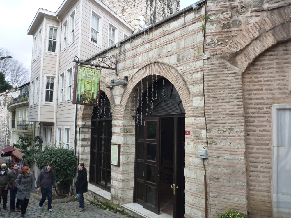 SARNIÇ RESTAURANT - Updated May 2025 - 15 Photos - Soğukçeşme Sok ...
