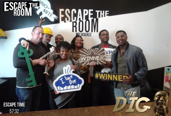 ESCAPE THE ROOM MILWAUKEE - 12 Photos & 41 Reviews - 222 E Erie St ...