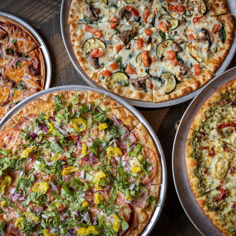 MACKENZIE RIVER PIZZA, GRILL & PUB - Updated December 2025 - 158 Photos ...