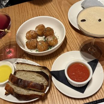 THOMPSON ITALIAN - Updated June 2025 - 752 Photos & 332 Reviews - 124 N ...