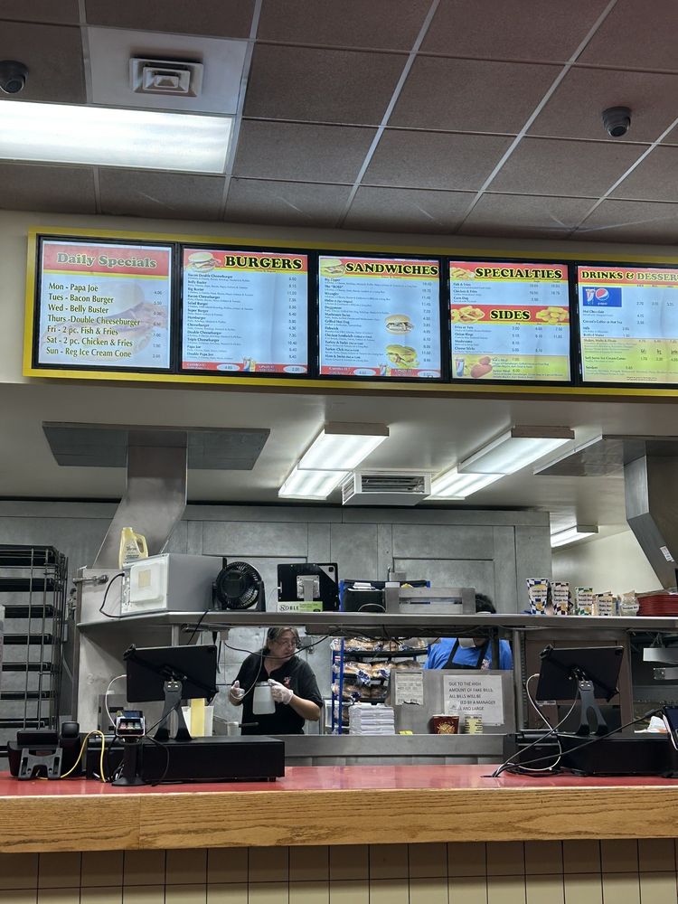 ZIP’S DRIVE IN - Updated July 2025 - 29 Reviews - 725 E Francis Ave ...