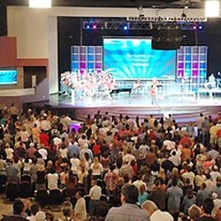 CROSSROADS CHRISTIAN CHURCH - 66 Photos & 49 Reviews - 2331 Kellogg Ave ...