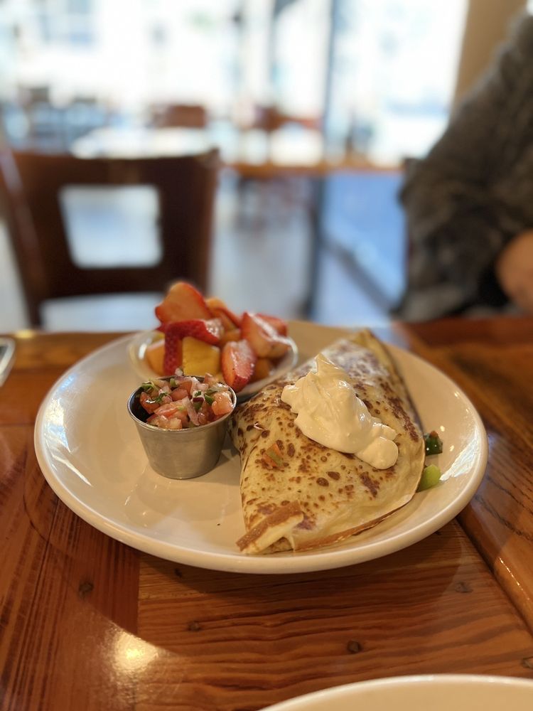 WHISPERS CAFE AND CREPERIE - 899 Photos & 791 Reviews - 150 S 2nd St ...