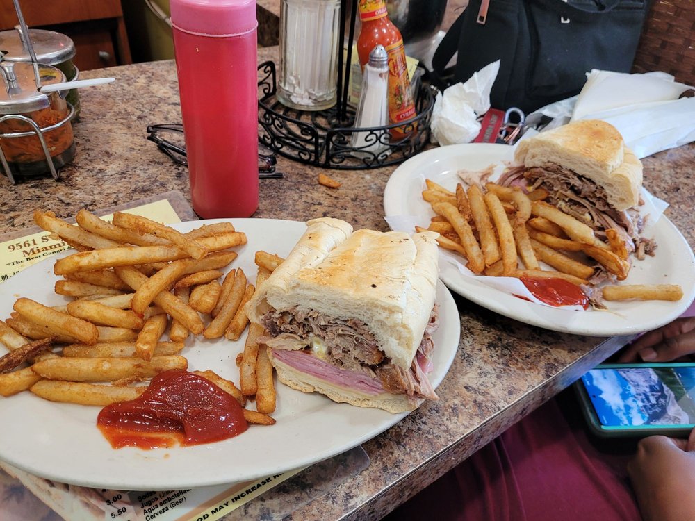 EL DOS RUEDAS - Updated December 2025 - 92 Photos & 103 Reviews - 9561 ...