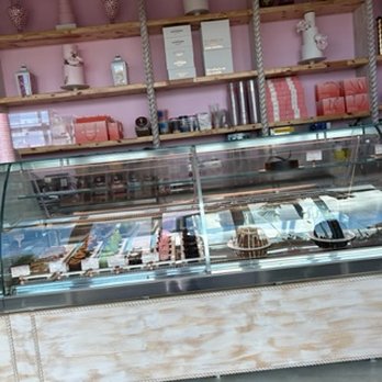 DAMN GOOD SWEETS - Updated November 2024 - 76 Photos & 25 Reviews ...