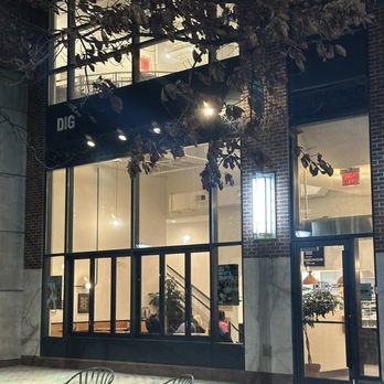 DIG INN - Updated September 2025 - 26 Photos & 46 Reviews - 140 S 36th ...