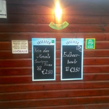 HEURIGER LEITNER - Updated April 2024 - 18 Photos - Sprengersteig 68 ...