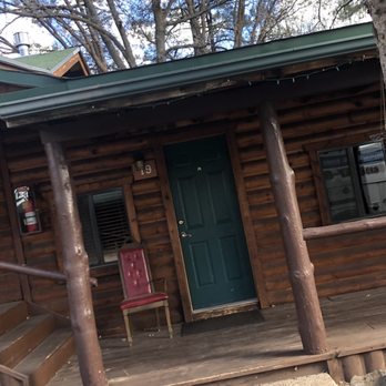 NINE PINES MOTEL - Updated October 2025 - 17 Photos & 35 Reviews - 2089 ...