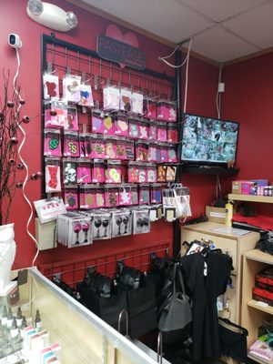 LE ROUGE BOUTIQUE - 55 Photos & 75 Reviews - Lingerie - 3405 N ...