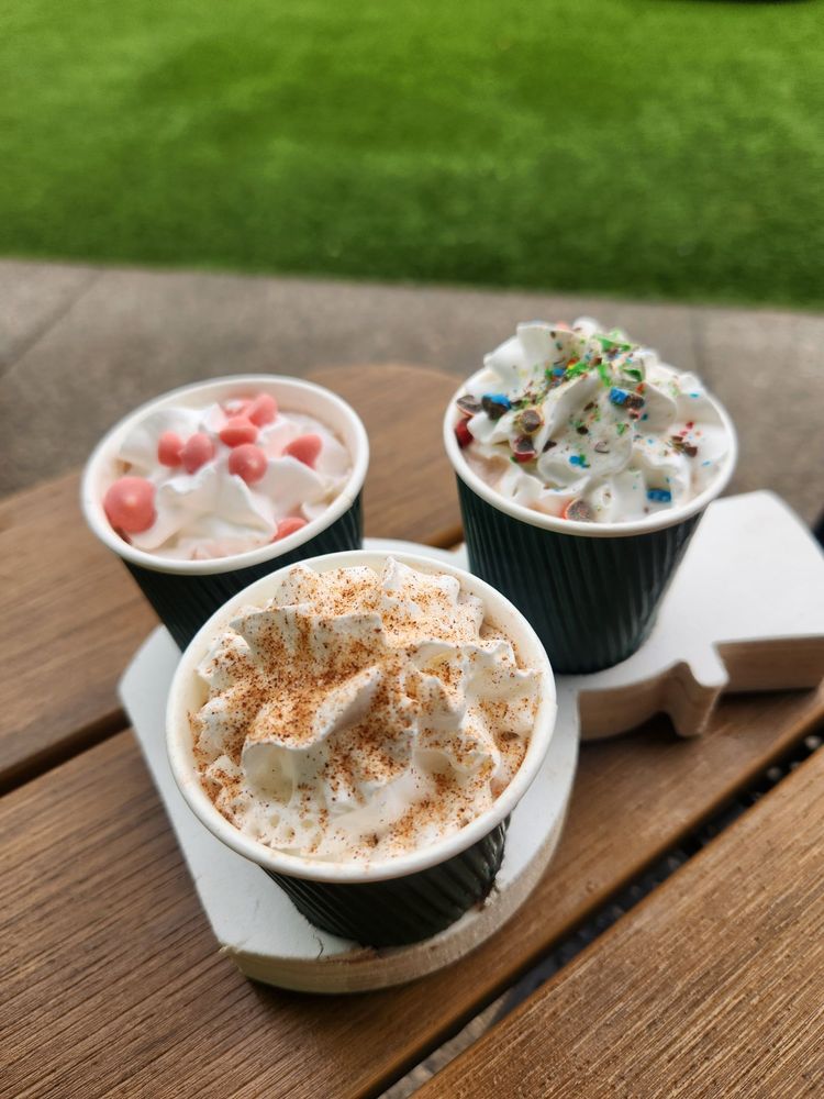 OAKLEY GREENS - Updated October 2025 - 128 Photos & 49 Reviews - 3065 ...