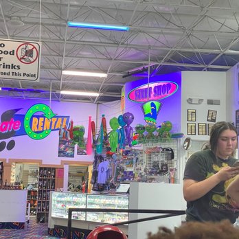 SKATE SOUTH - Updated October 2025 - 36 Photos & 16 Reviews - 10494 ...