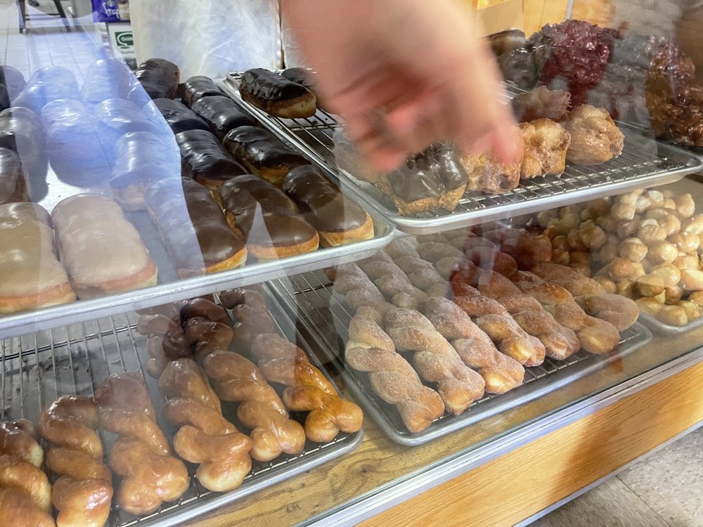 JR’S DONUTS - Updated August 2024 - 42 Photos & 97 Reviews - 9170 Elk ...