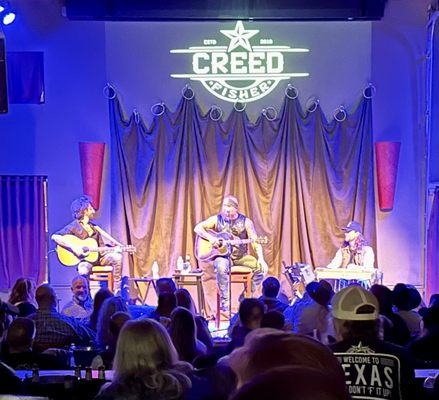 MAIN STREET CROSSING - 51 Photos & 68 Reviews - 111 W Main St, Tomball ...