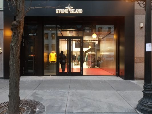 STONE ISLAND - Updated June 2025 - 12 Photos - 48 E Oak St, Chicago ...