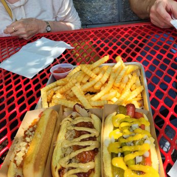 THE DOG DEN - Updated June 2024 - 219 Photos & 138 Reviews - 1 Main St ...