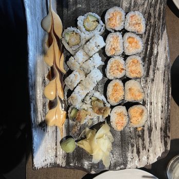 MOON THAI AND JAPANESE RESTAURANT - Updated July 2024 - 787 Photos ...