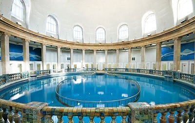 PISCINES DE NANCY-THERMAL - Updated September 2024 - Esplanade Jacques ...